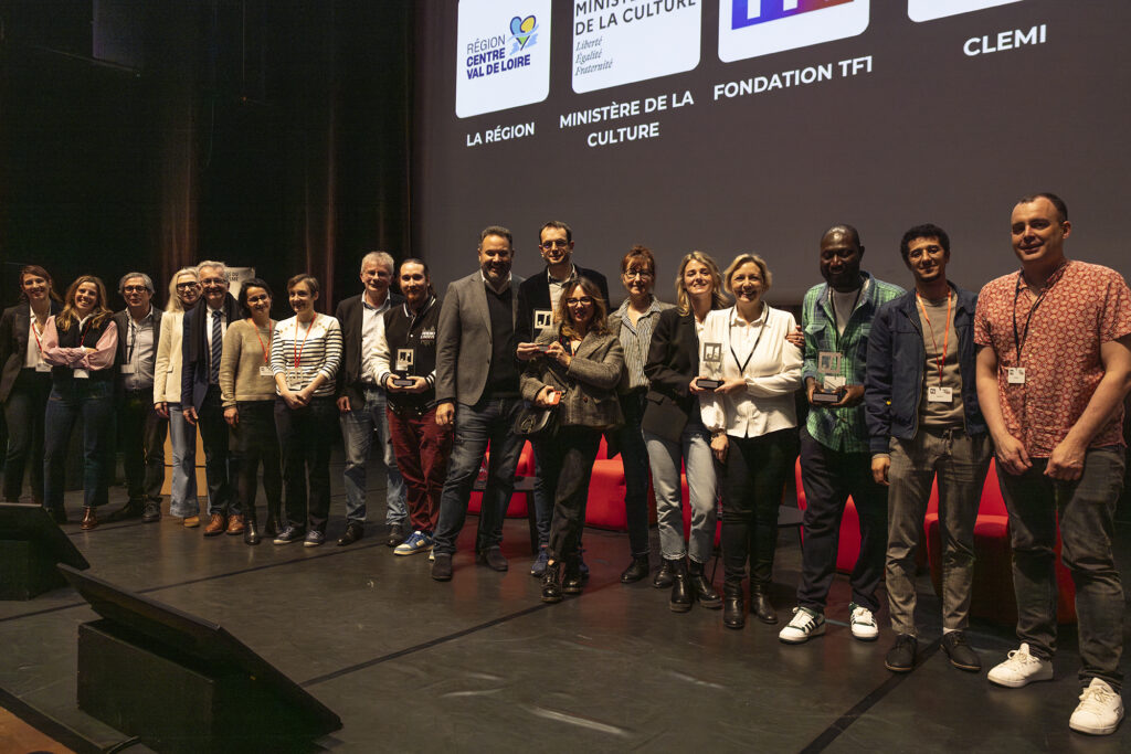 Bravo aux lauréat·e·s des Prix EMI 2025 ! - Journalisme.com